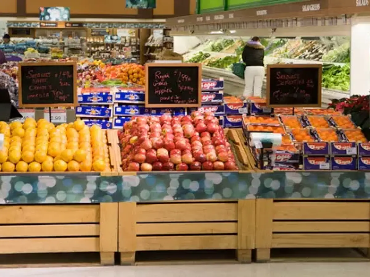 health foods, bakery, catering, deli, full service grocery store ...